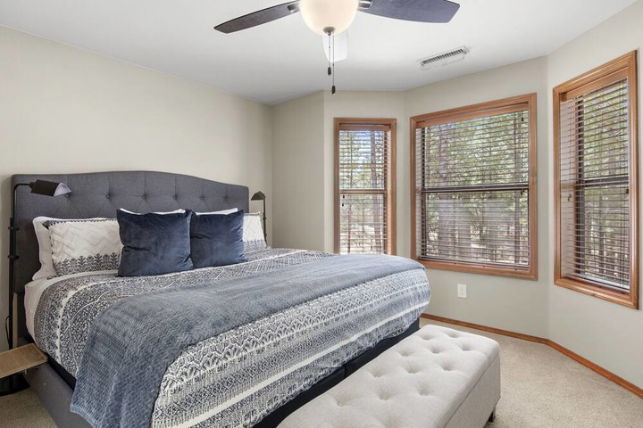 Spacious Retreat With Ping Pong And Playset - Flagstaff
