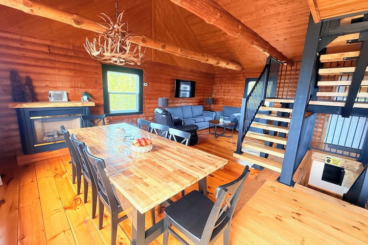 Thanu Shack - Water's Edge Escape To Tranquility - Tobermory