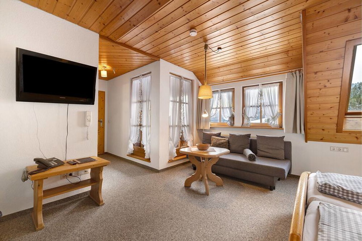 Zimmer 'Doppelzimmer 10' Mit Bergblick, Gemeinschaftsterrasse Und Wi-fi - Alpirsbach