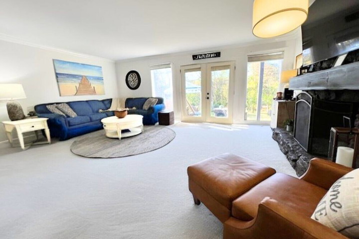 Lakehouse W/ Swim Spa, Hot Tub, Fire Pit-close To Nash! - Lebanon, TN