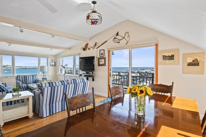 Vibrant 4bd Waterfront Boatyard Apartment! Beach Access Just Steps Away! - Provincetown, MA