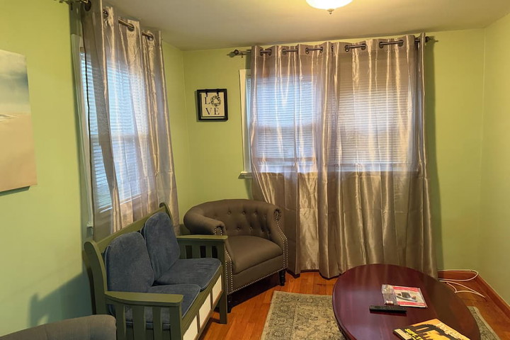 Enjoyable 3-bedroom Apartment With Ac In Charming West Orange - Chatham, NJ