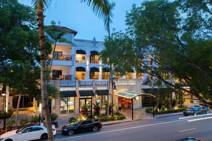 2-bedroom Suite At A 4⭐️ Hotel - Naples, FL