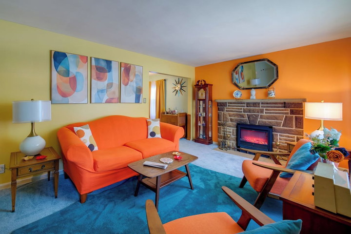 Vintage Mcm Charm | Modern Comforts | West Akron - Akron