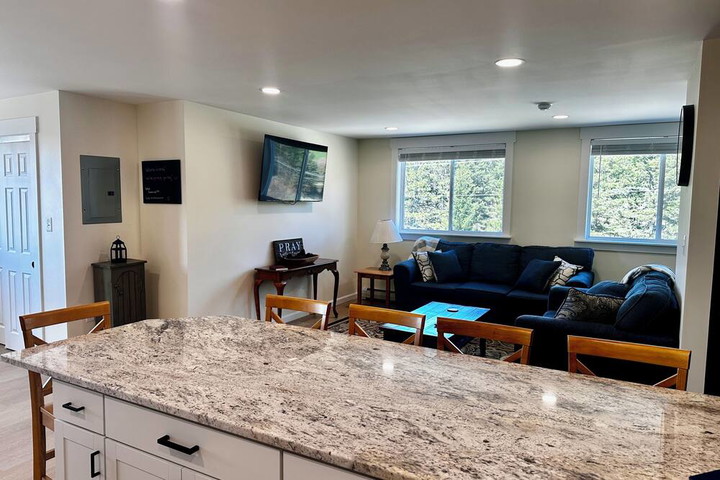 Mba- New Apt W/direct Access Snowmobile/atv Trail - Maine