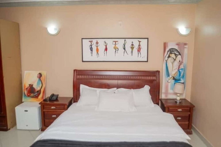 A Charming Bed In Lubumbashi - Lubumbashi