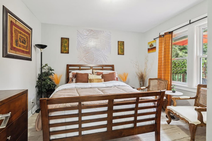 Ora's Place Bnb- Walking Distance To View Falls - Niagara Falls, NY