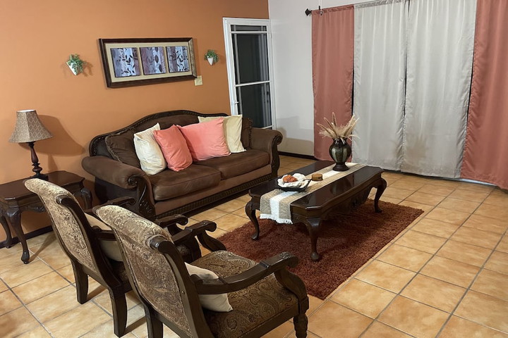 Paradise Island - Family Sized Beach Front Condo - Isabela