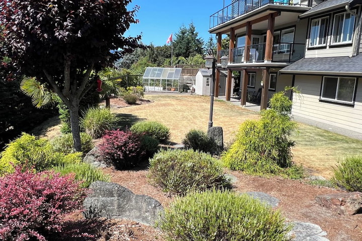 Private Access Independent Suite Near Departure Bay Ferry Terminal - Nanaimo