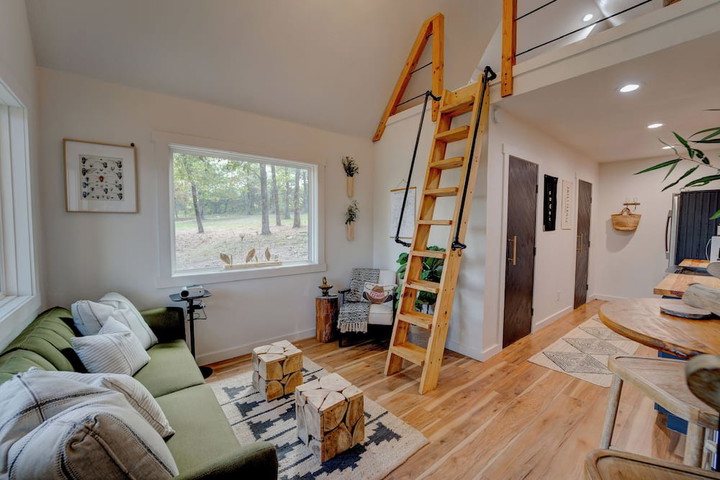 Belle House At Black Oak Farms. - Fayetteville, AR