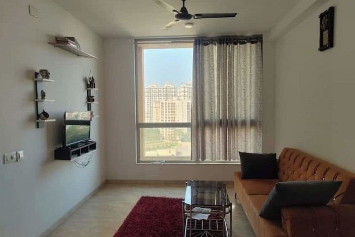 Spacious 1bhk Hiranandani Estate - Thane