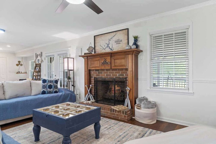 Perfect Landing, Sleeps 14, Outdoor Lake Heaven! - Milledgeville, GA