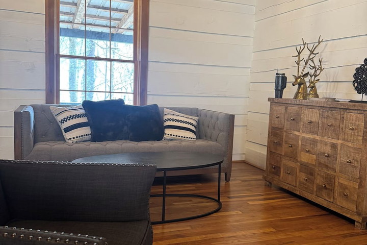 Deerridge Lodge-charming Retreat Mins From Historic Franklin And Nashville. - Nashville, TN