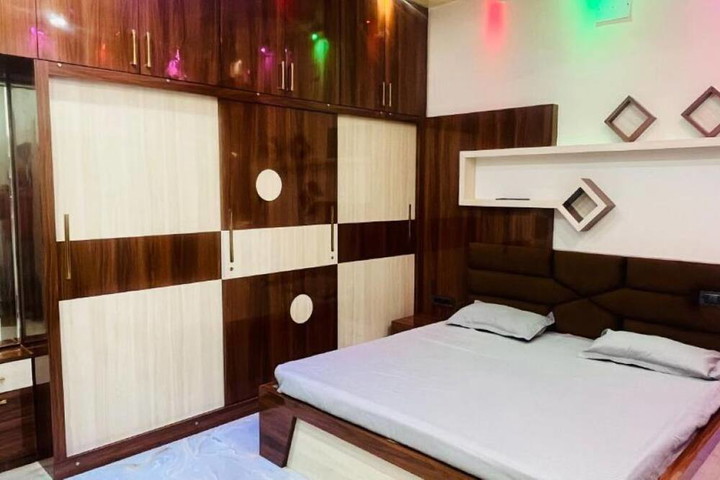 Shree Laadliju Kothi 1bhk Where Modern Luxury Meets The Warmth Of A Managed Home - Deoghar
