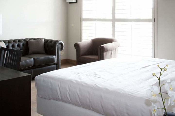 Spacious Suite W/balcony | Breathtaking Reserves, Cultural Sights & Local Dining - Bussum