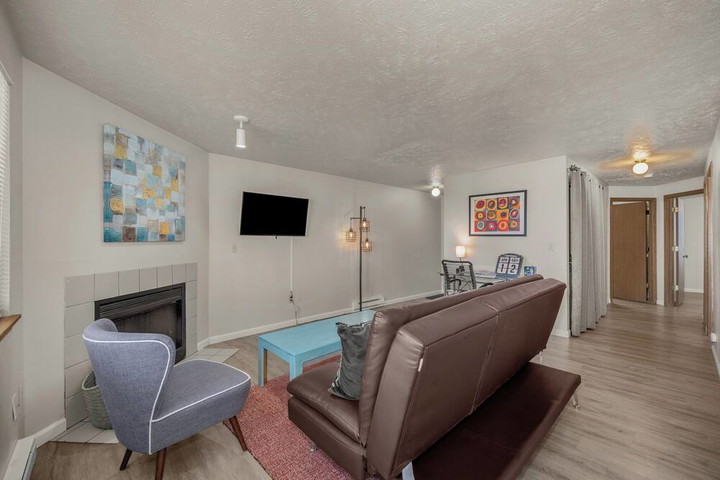 Beautiful 2br Apt 4 ⭑ Workspace ⭑ Keurig ⭑ Ac - Spokane Valley, WA
