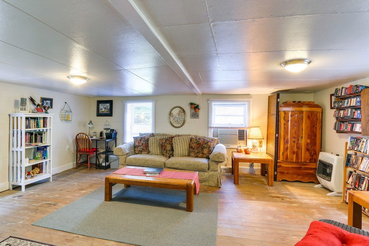 Historic Boonsboro Vacation Rental W/ Grill - Maryland (State)