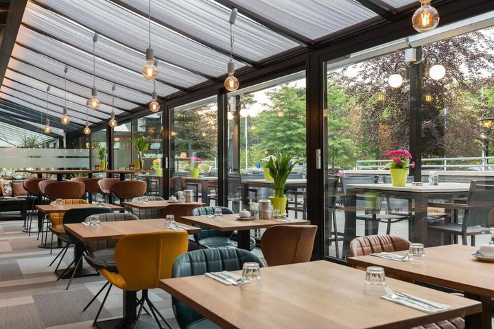 Relaxing Stay Near Eindhoven With Easy Access & On-site Dining! Pool - Valkenswaard