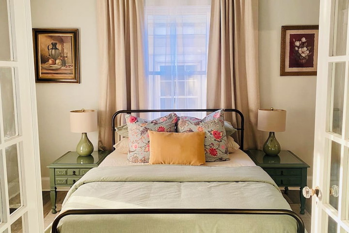 Charming 1-bedroom 1-bath Unit With Beautiful Riverfront Sunsets In Portsmouth - Portsmouth, VA