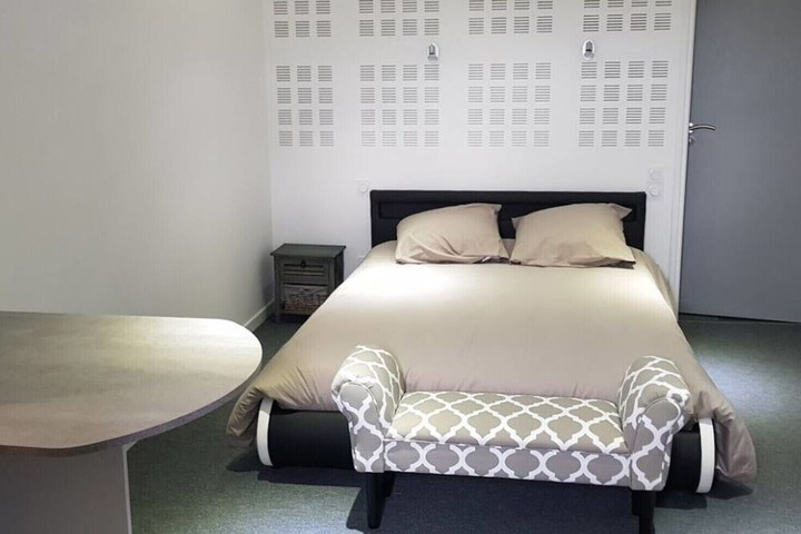 Pet-friendly Castle "Chateau D'eau Le Sable" Avec Balcons & Wi-fi - Château-Gontier-sur-Mayenne