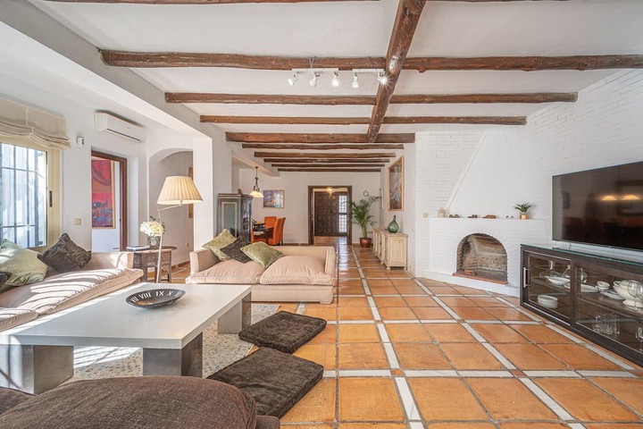 Beautiful House 5 Minutes Walking From The Beach - Malaga
