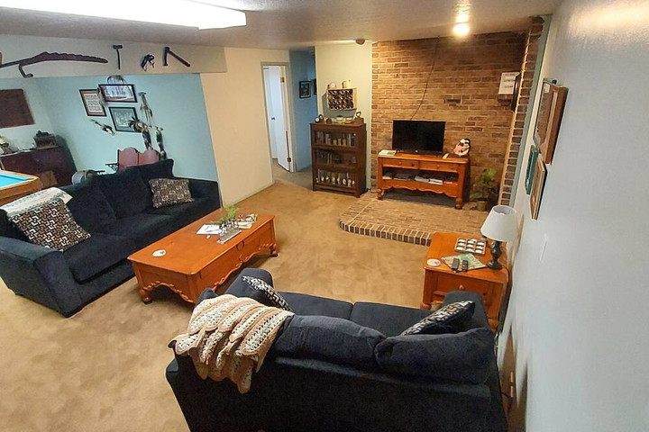 Charming 2-bedroom  Lower Level Unit In  Harrisville,  Country Location. - Ogden, UT