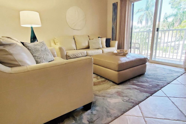 This Second Floor 2-bedroom 2-bathroom Condominium Is Located On The Bay Side Of Our Property. - Siesta Key, FL