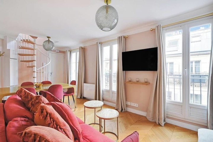 Bright 4 Bedroom Duplex With Terrace Near Opera - Aubervilliers