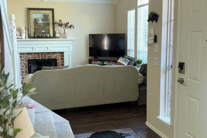 2-story Central Edmond Home - 4 Bed 2.5 Bath - Edmond, OK