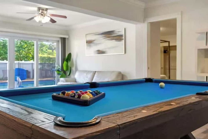 Spacious 7br Retreat | Theater.htd Pool & Spa - Pompano Beach, FL