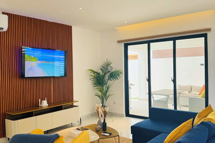 Family Friendly. 12 Mins From Beach. Less Then 5 Mins To Downtown Nightlife - Punta Cana