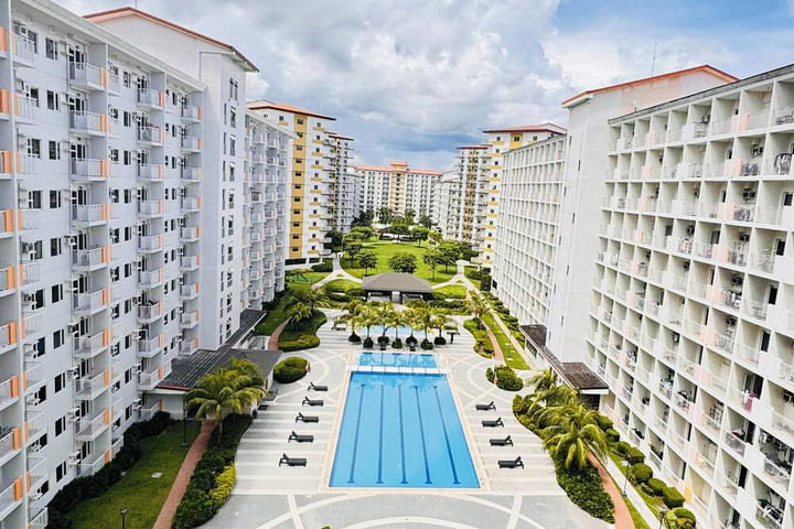Budget Bliss Staycation Manila - Muntinlupa