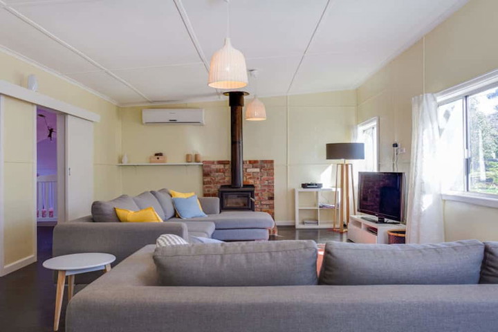Beach Retreat - Old Shoreham: 4bed, Walk 2 Beach Cafe/genstore, Family Friendly! - Phillip Island