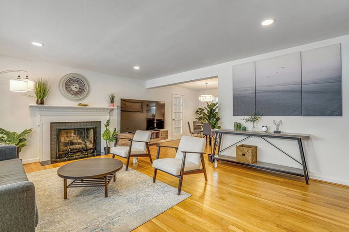 Spacious 5-bedroom House With Ac, Wifi In Delightful Alexandria - Fairfax, VA