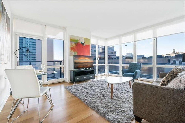 Hudson River 1 Br | Near Hudson Hards | Free Wi-fi - New York City