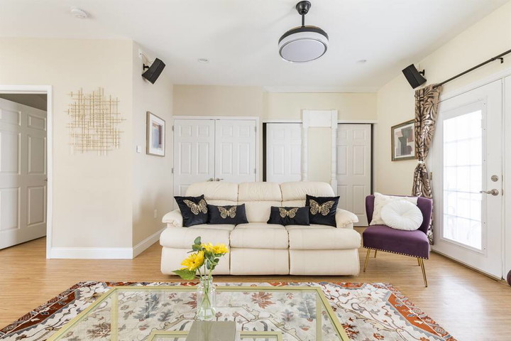 Classic Arlington Stay | Bbq | Free Parking | Near Dc - National Harbor, MD