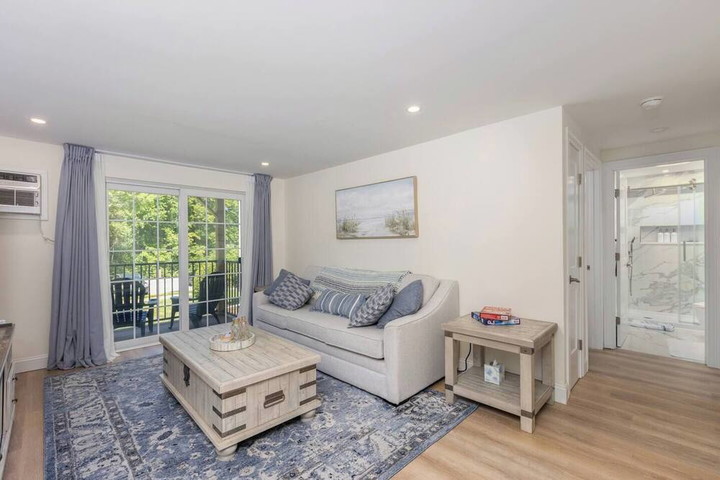 Neighborhood Nest | 10 Minutes To Beach & Downtown - Portsmouth, NH