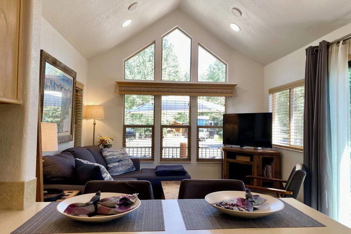 Intimate Breckenridge Chalet Ask About 20% Off Long Term Stays - Copper Mountain, CO