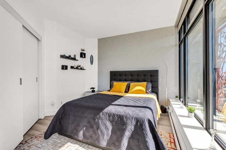 Central Luxury Apartment With Best City Views! - Vancouver