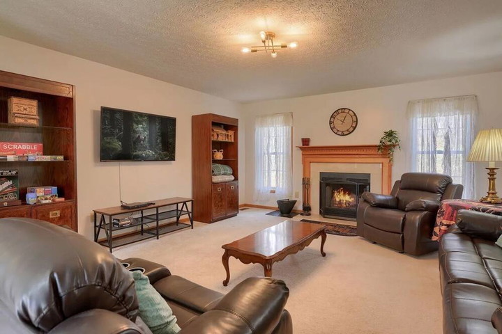 Ranch Retreat In The Heart Of Hocking Hills - Ohio