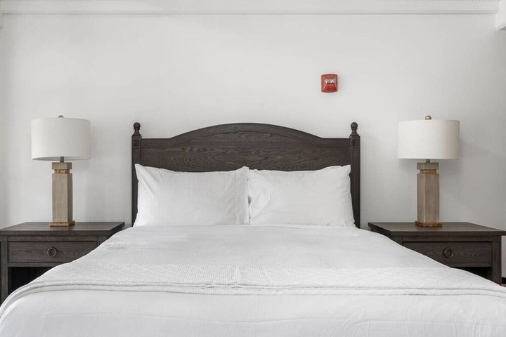 Sonoma Stonehouse Luxury Room In Boutique Hotel - Santa Rosa, CA