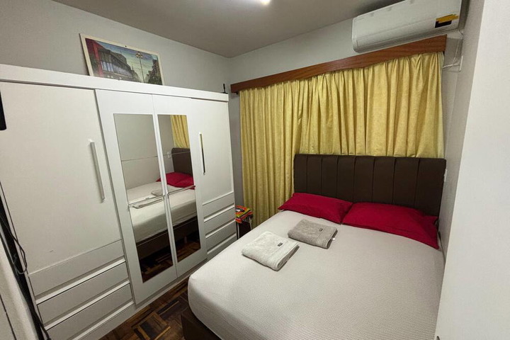 Ap Novo Com Cama Queen Size No Centro De Blumenau - Gaspar