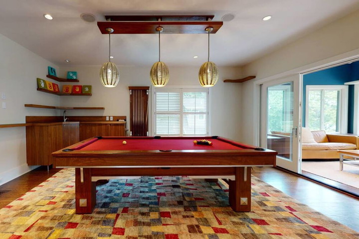 Sunny Days W/ Lakeview, Seasonal Pool, Hot Tub, Close To Dining, Shopping, Town - Newtown, CT