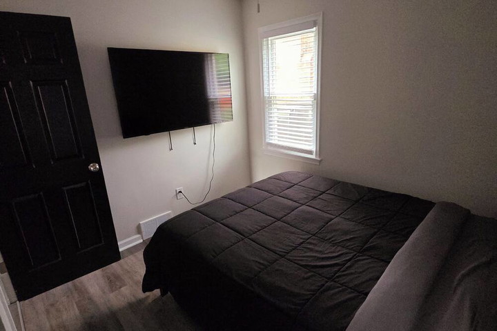 Fully Furnished Insurance Housing 3br Home - Farmington Hills, MI