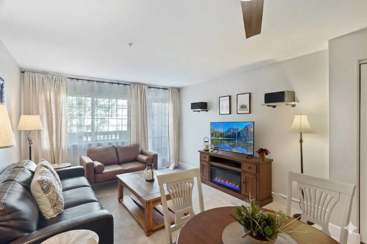 First Tracks Condo W/ Gondola Access & Pool 1054 - Steamboat Springs