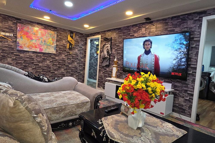 Alimot Spa House:private Indoor Hot Tub  Near Su & Downtown  Named For My Mother - Syracuse
