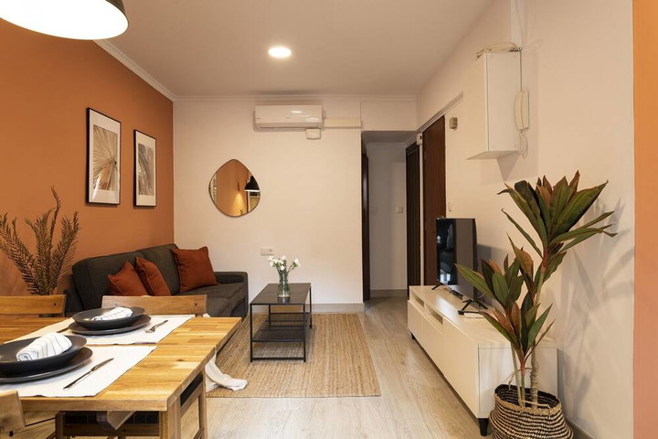 Cozy Seaside Getaway In Barceloneta Steps From The Beach! - La Barceloneta