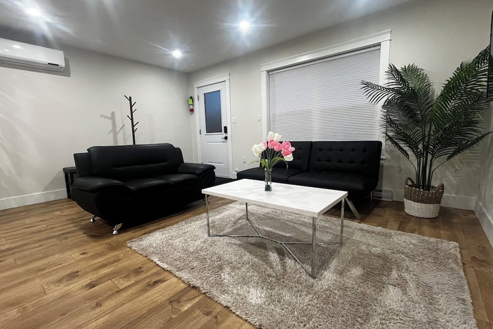 City Center Modern Apartment - Charlottetown