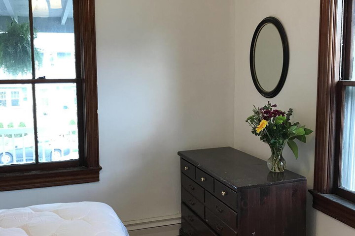 Adorable Guesthouse 3 Blocks To The Beach - Jersey Shore, NJ