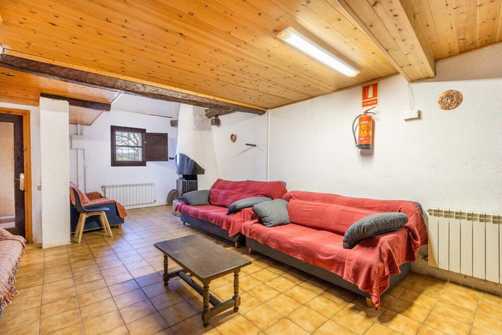 Country House 'Can Caubet I' With Mountain View, Shared Pool And Wi-fi - Berga
